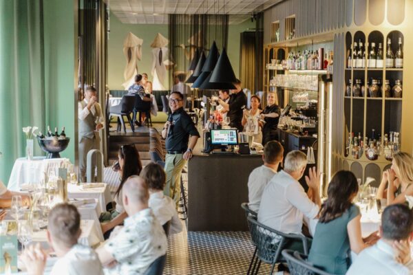 VINA Restaurant - VINA Bar & Restaurant