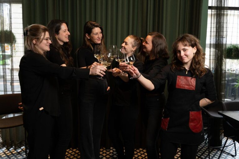 VINA Restaurant - VINA Bar & Restaurant